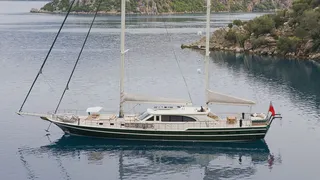 €1M price drop on Evadne Yachts' 37m Sailing Nour